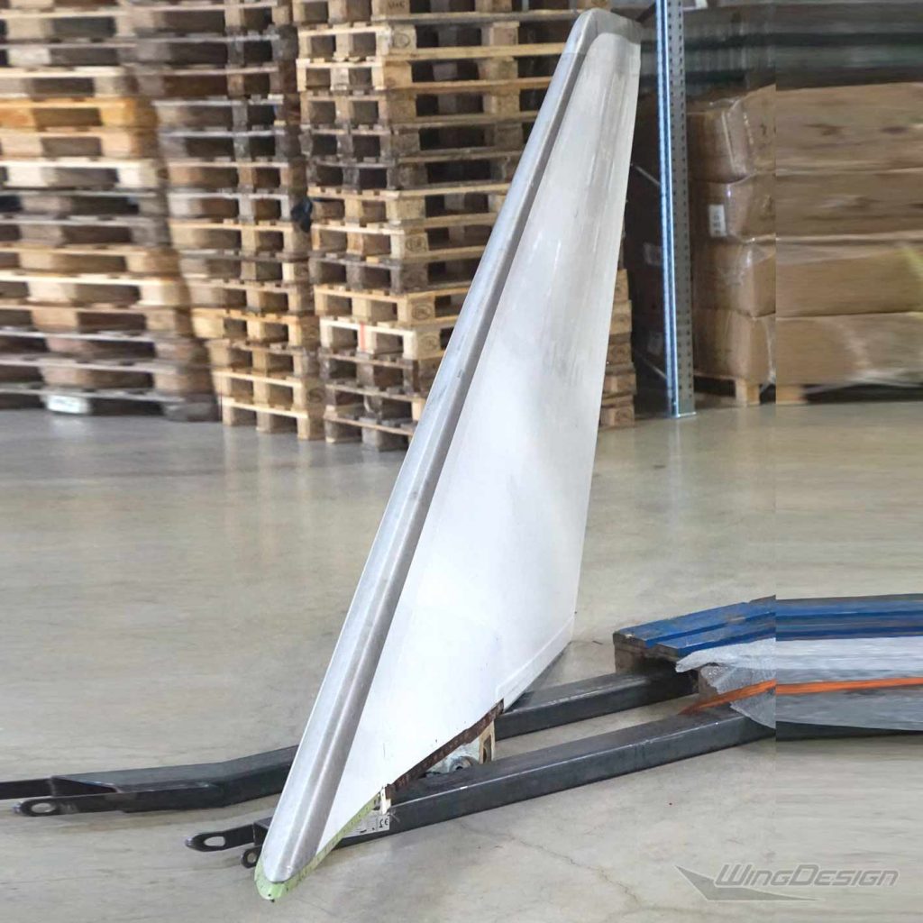 Wing Tip / Winglet Boeing 747 Flügelteil - ca. 4x2 Meter - wingdesign.com